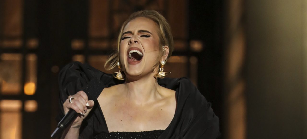 Adele regresa con "30" su nuevo álbum