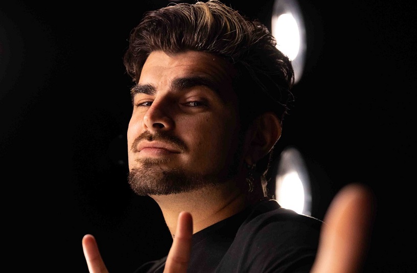 Jonathan Moly interpretó baladas de Franco De Vita