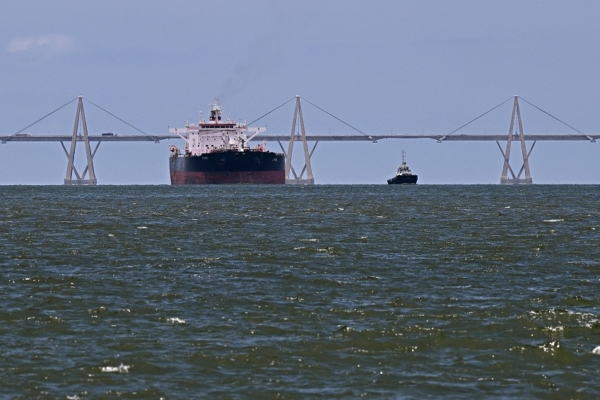 Tanqueros hacen fila en Lago de Maracaibo para cargar petróleo
