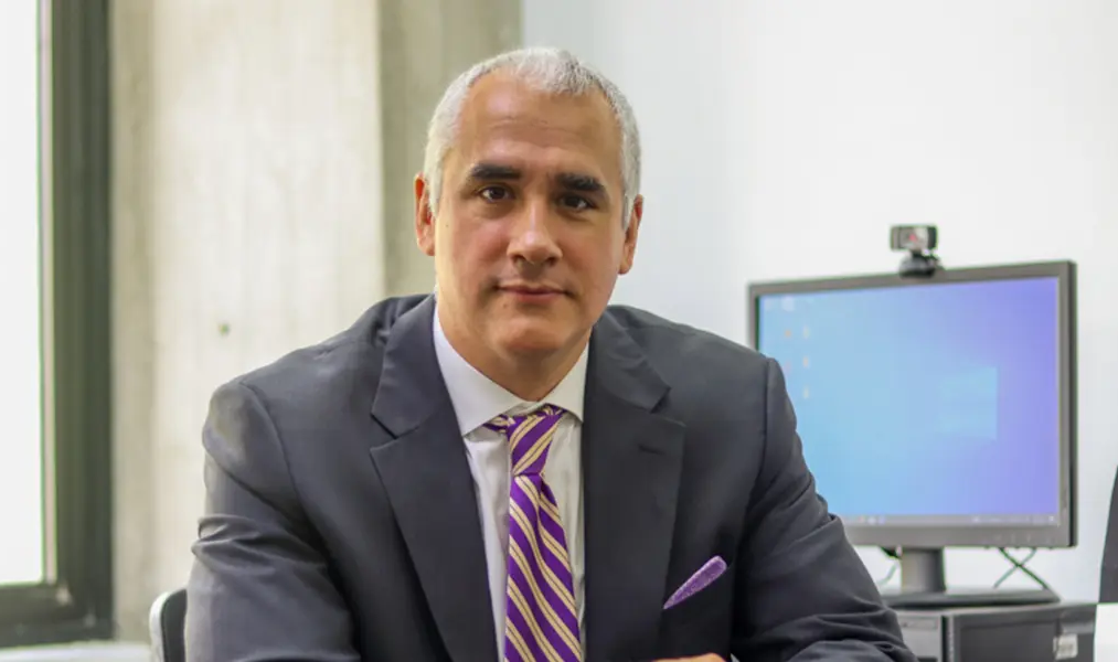 Luis Oliveros: "Extensión de licencia a Chevron mejora el panorama económico en el corto plazo”