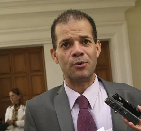 Diputado Omar Ávila sobre ley de amnistía: Los Estados pueden cerrar ...