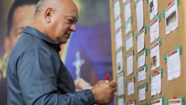 Diosdado Cabello alerta a los opositores: 'Lester Toledo llegó a echar ...